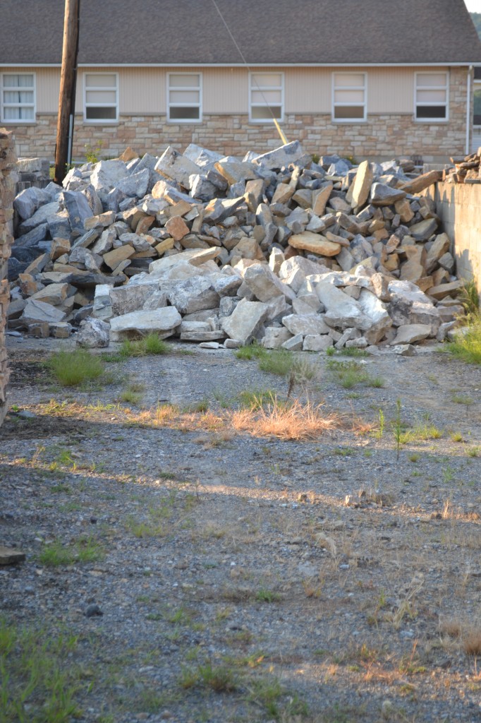 Limestone bin - Pyle Bros. Building Stone Contrators Central ...